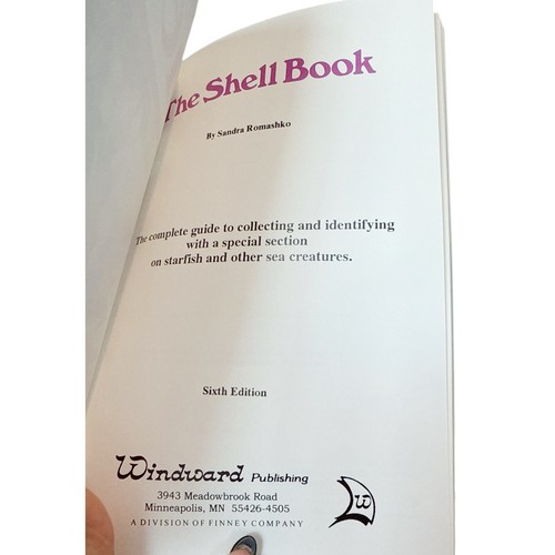 The Shell Book: Atlantic, Gulf and Caribbean - Sandra Romashko / 6th ...