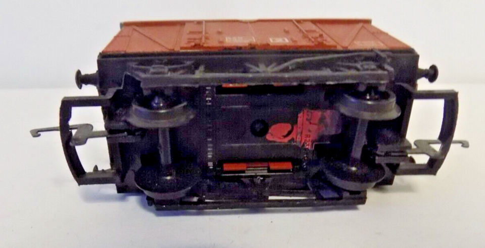 BROWN VENTED GOODS VAN '2' OO GAUGE BY HORNBY | eBay