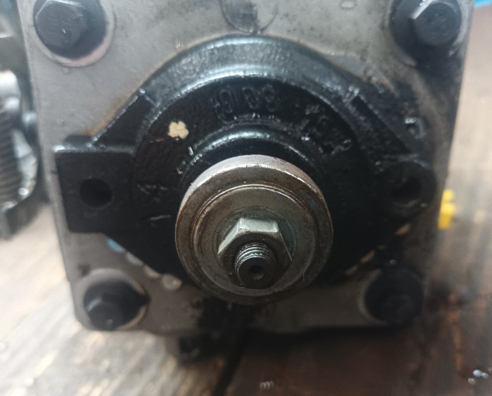 Hydro Gear Hydraulic Drive Pump PK-5HPP-NB1E-XLXX Hydro Gear Drive Pump ...