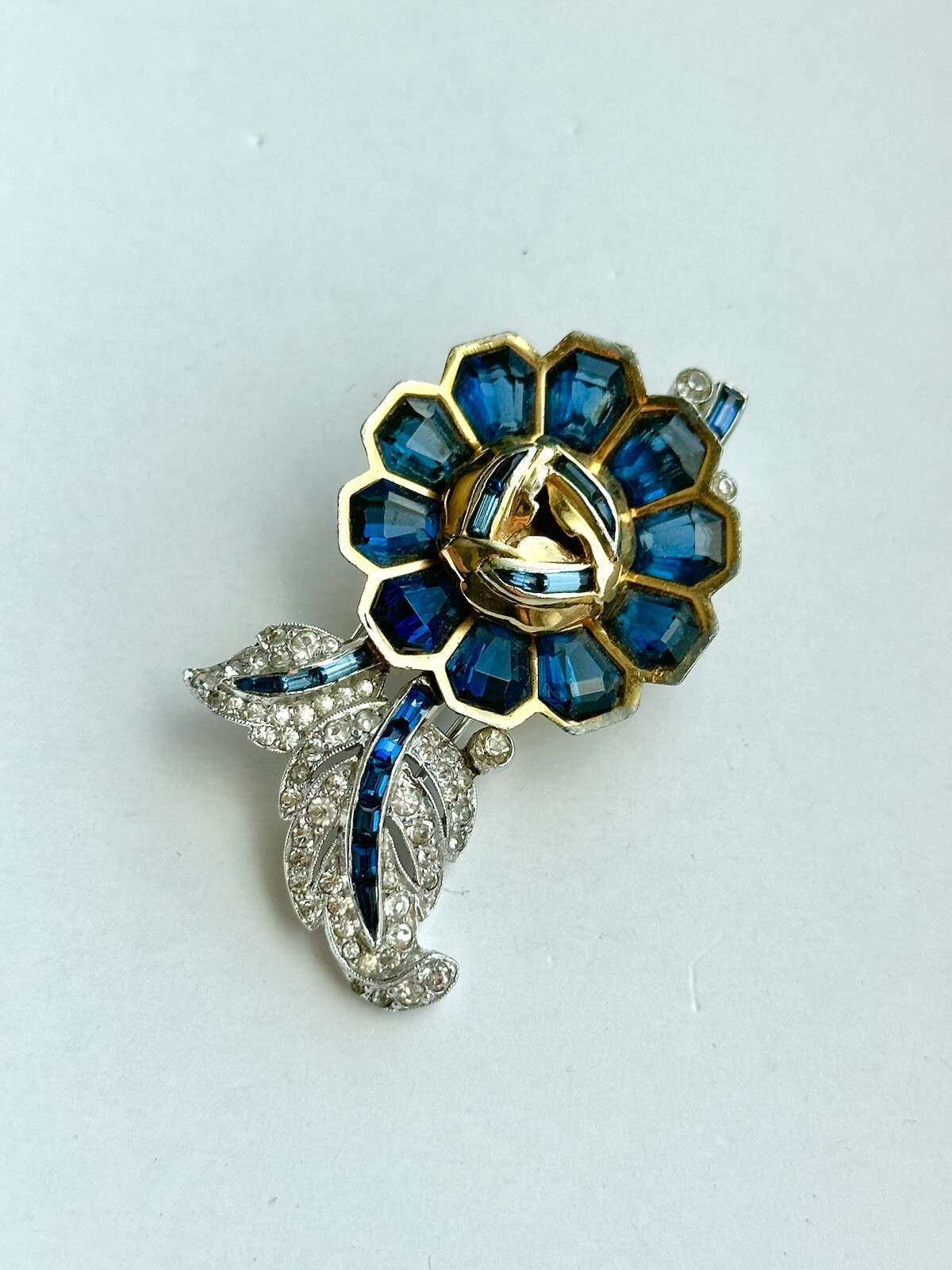 Vintage Mazer ? Brooch Fur clip - Gem