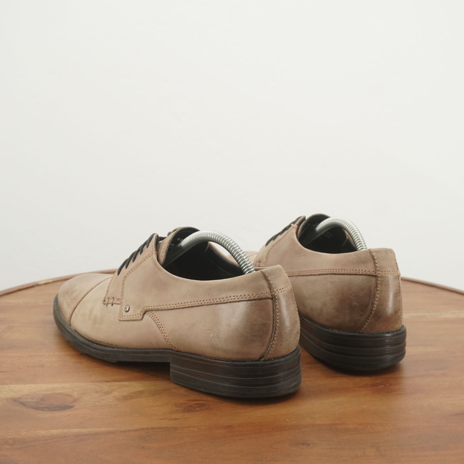 Clarks Mens Denton Oxfords Dress Shoes Cap Toe Beige Leather Burnished ...