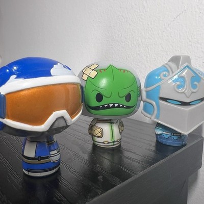 Funko Fortnite 3-Pint Size Heroes – Leviathan, Red Knight, Mogul Master ...