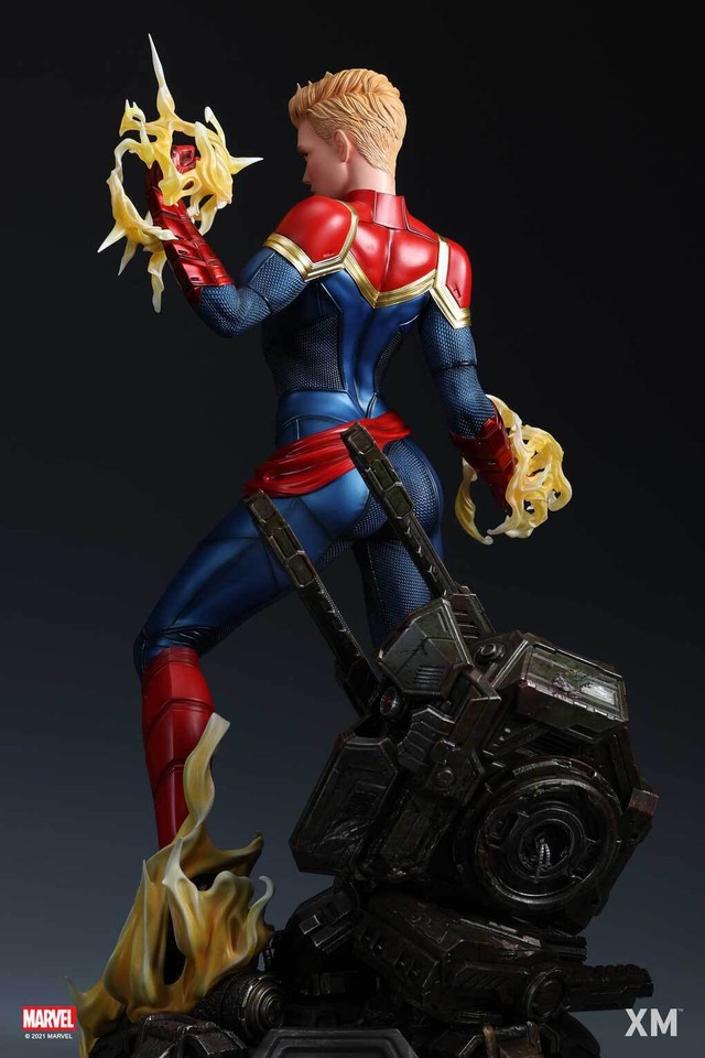 XM Studios Marvel Comics Captain Marvel ¼ Quarter Scale Premium Statue ...