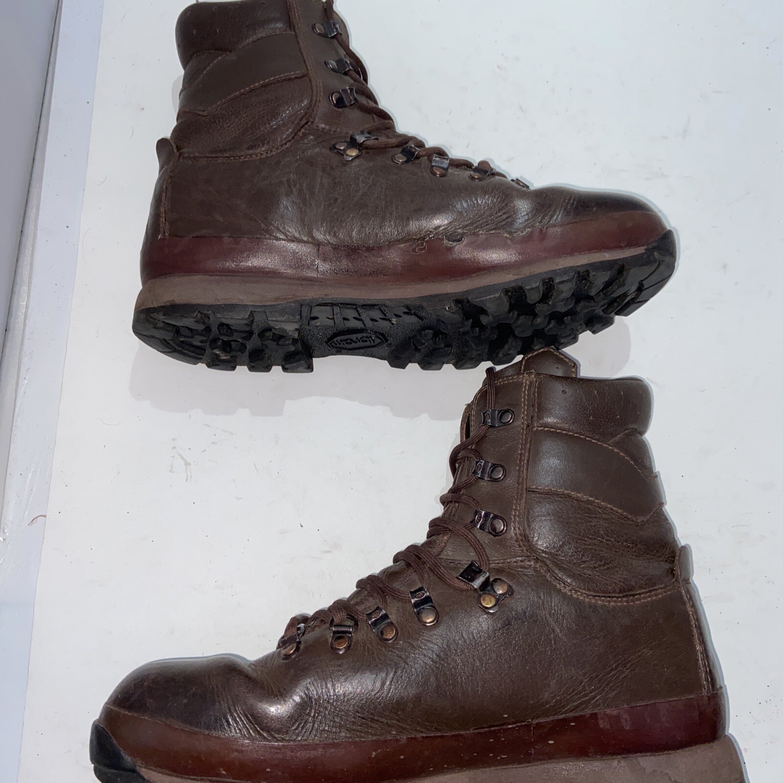 Grade 2 British Army 10M Altberg Alt-Berg Defender Brown Male Man Cadet ...