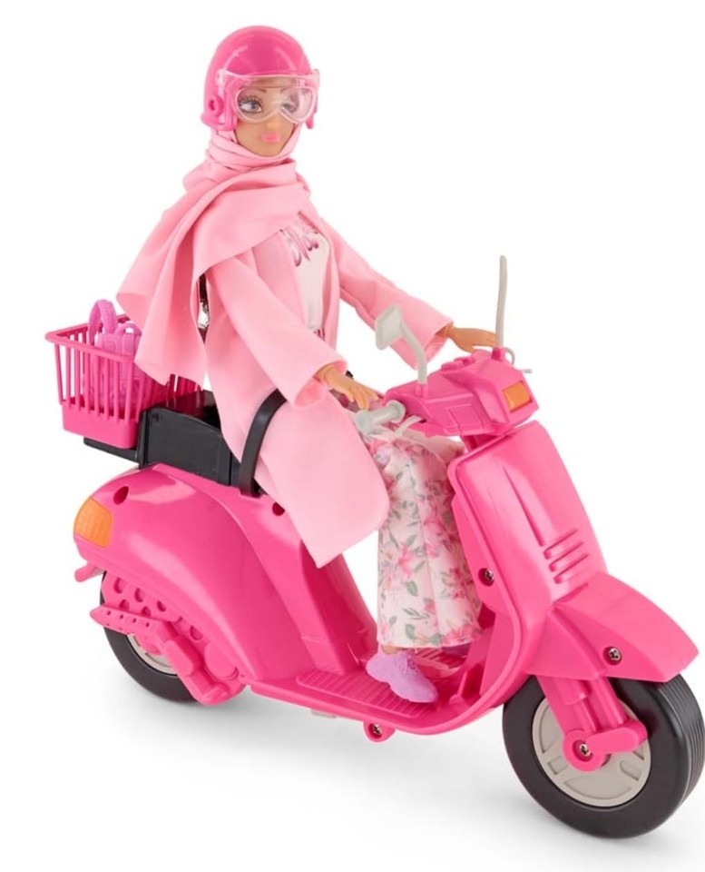 BNIB Fulla Doll Pink Scooter Motorcycle Helmet Glass Toy Triangle ...