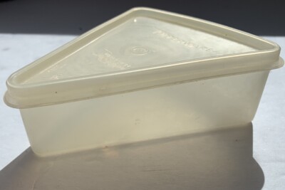 Vintage Tupperware Pie Slice Keeper Saver 269 Clear With Lid Clean USA ...