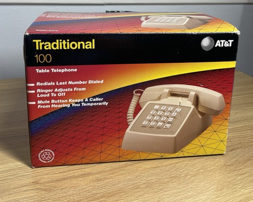 VINTAGE AT&T Table Telephone Traditional 100 Series Classic Desk Phone ...