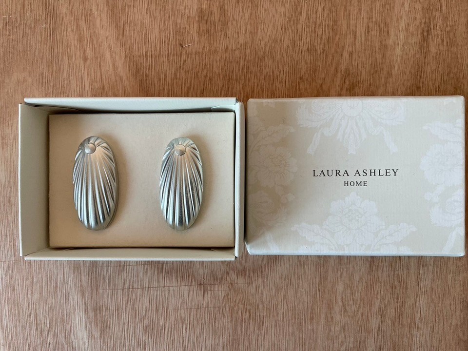 2 Laura Ashley Door Knobs And Key Hole Covers | eBay UK