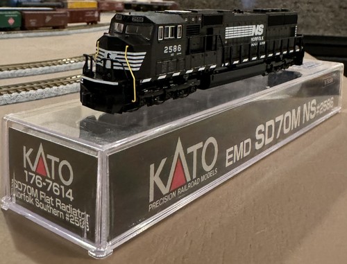 Kato N Scale Locomotive SD70M NS #2586 with DCC Sound ESU Loksound Installed. | eBay
