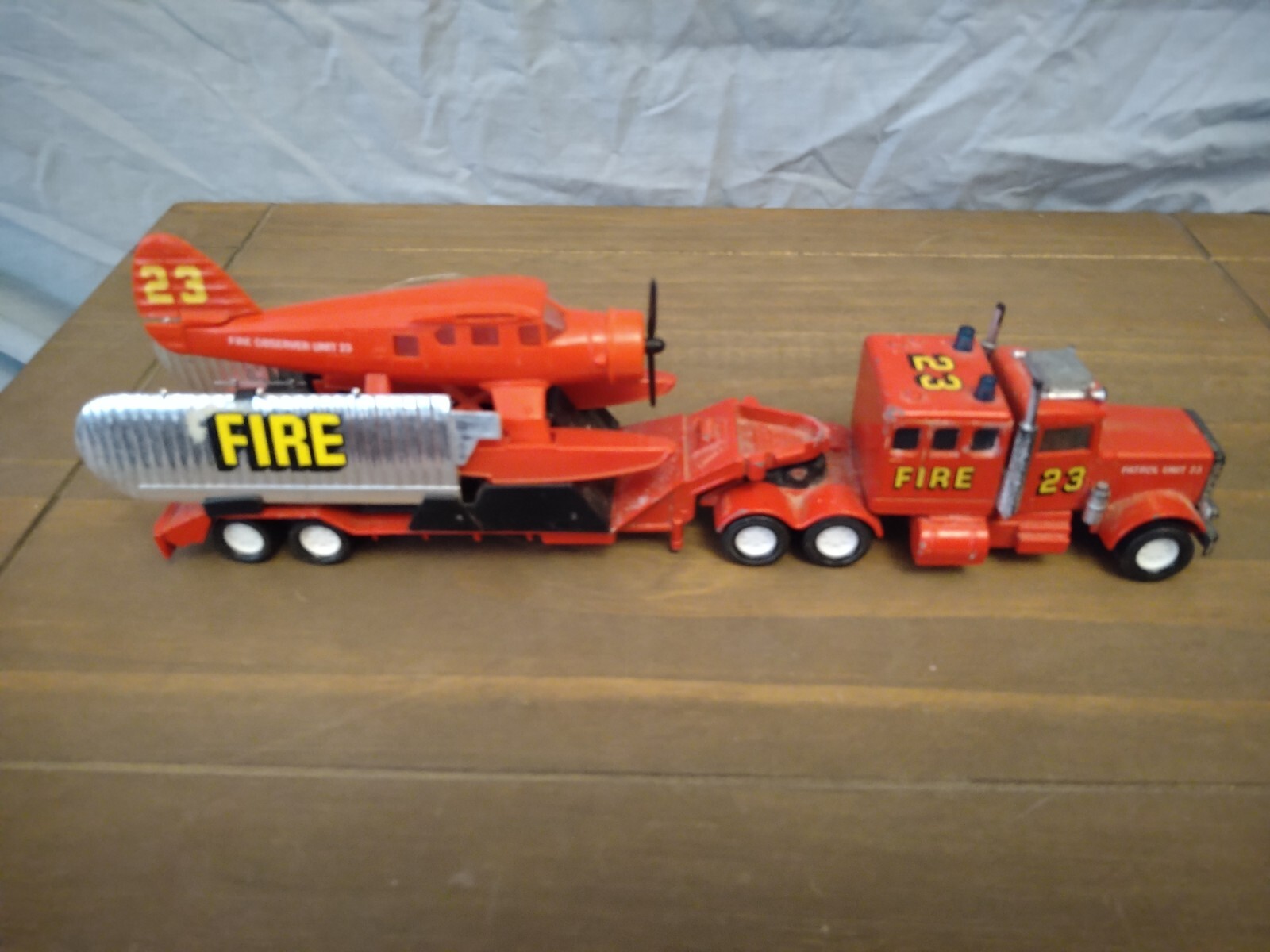 1978 Matchbox Superkings Canadian Fire Truck Transporter Peterbilt ...