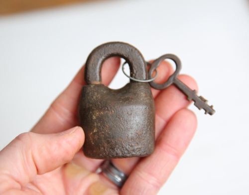 Antique Cast Iron Scandinavian Padlock Vintage jail lock w/ key old ...