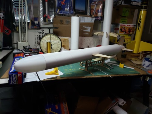 Tomahawk Cruise Missile Model Rocket Kit 29" Long, 2.6" Dia. 29mm motor ...