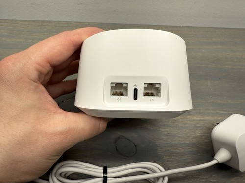 Eero 6+ plus 1 pack 2402 Mbps 2 Port 574 Mbps Wireless Router - R010001 ...