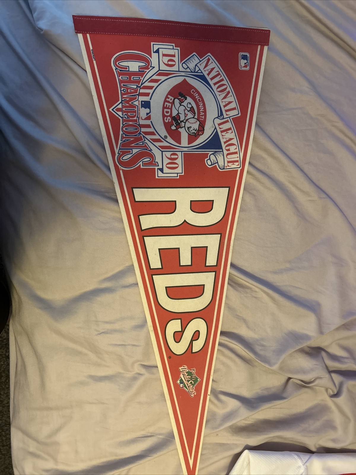 1990 Cincinnati Reds World Series Champions pennant Barry Larkin Jose ...