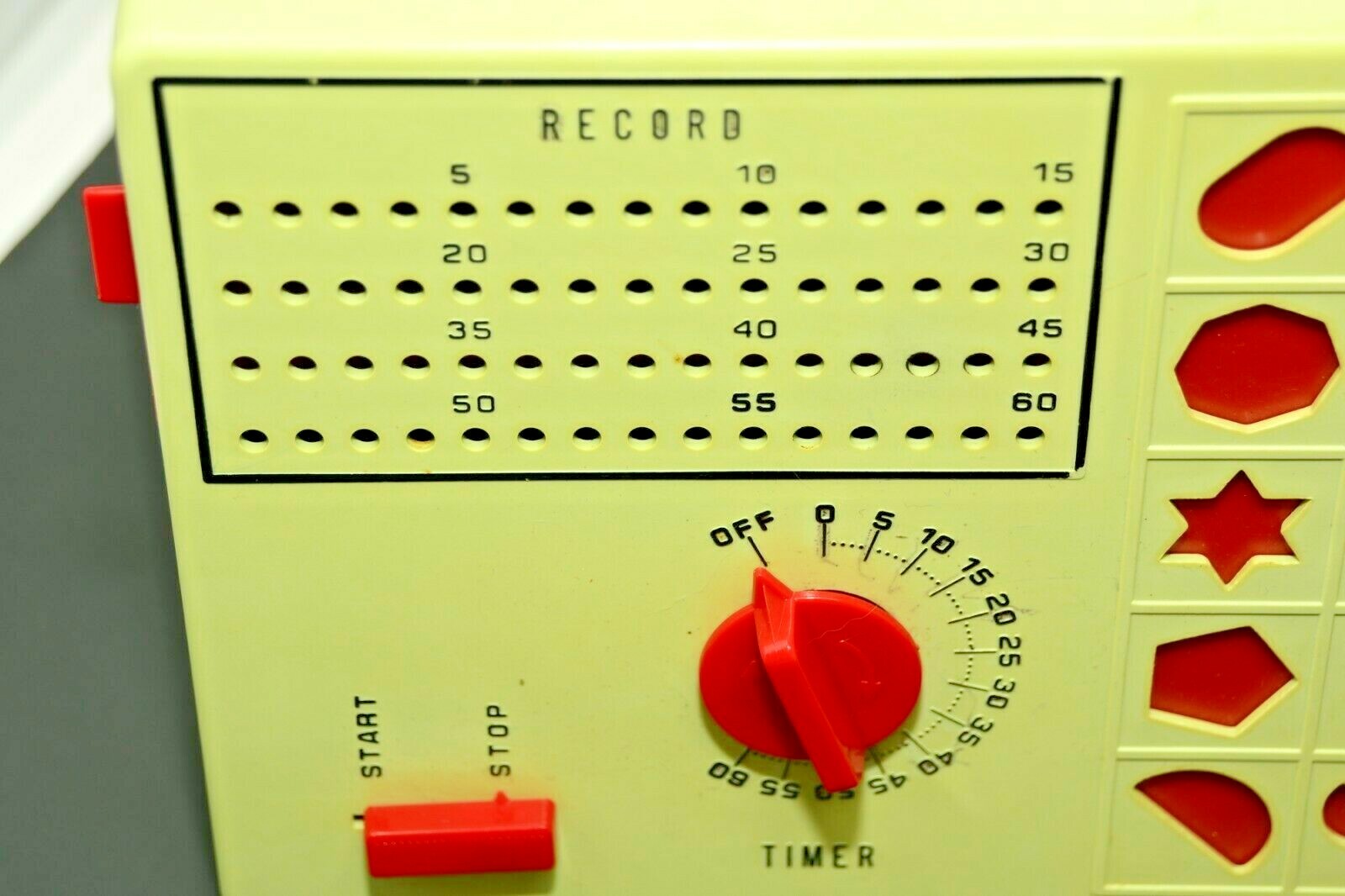 Vintage Game Perfection Reed Toys Inc. Incomplete Missing Pieces Board ...