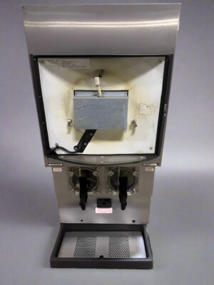 TAYLOR AIR COOLED 2 FLAVOR DIGITAL CARBONATED FROZEN BEVERAGE SLUSHIE ...