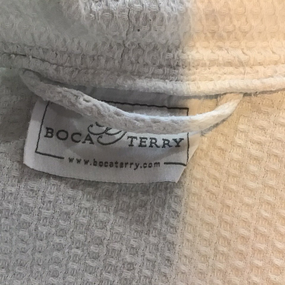 The Ritz Carlton Luxury Waffle Texture Wrap Robe Gold Lettering One ...