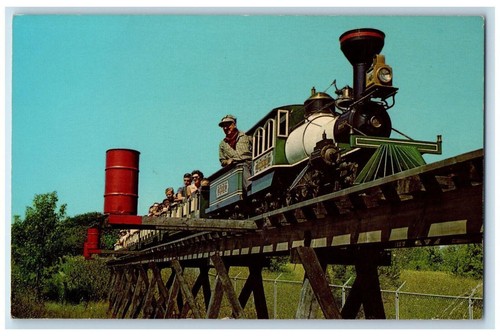 c1950's Fanta SE Train, Railroad Crossing Trestle Grand Island NY ...