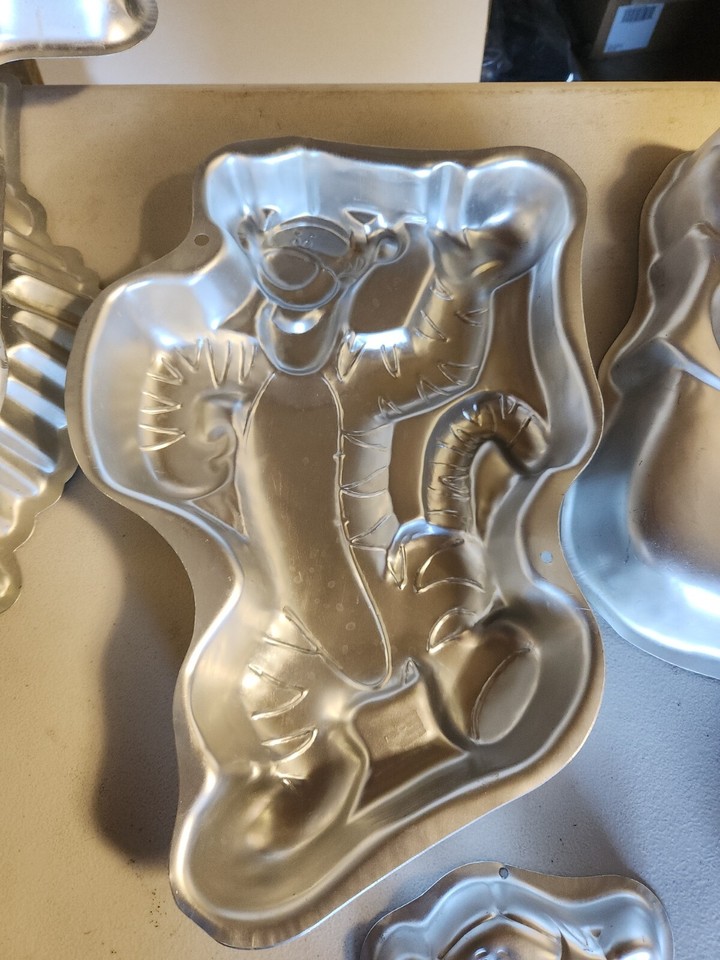 Vintage Disney Tigger Aluminum Cake Pan Mold Wilton 2105-3001 | eBay