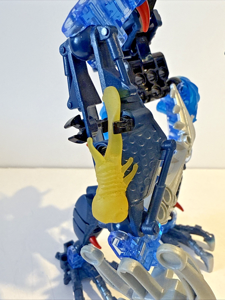 LEGO Bionicle 8916 Barraki TAKADOX Complete with ONE squid Retired 2007 ...