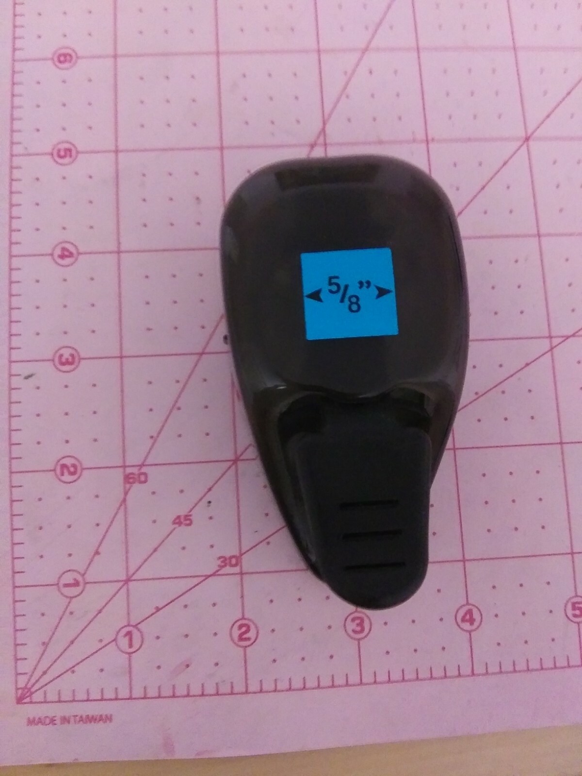 Rare punches: Star, Scalloped, Square, Circle - Marvy, Fiskars Squeeze ...