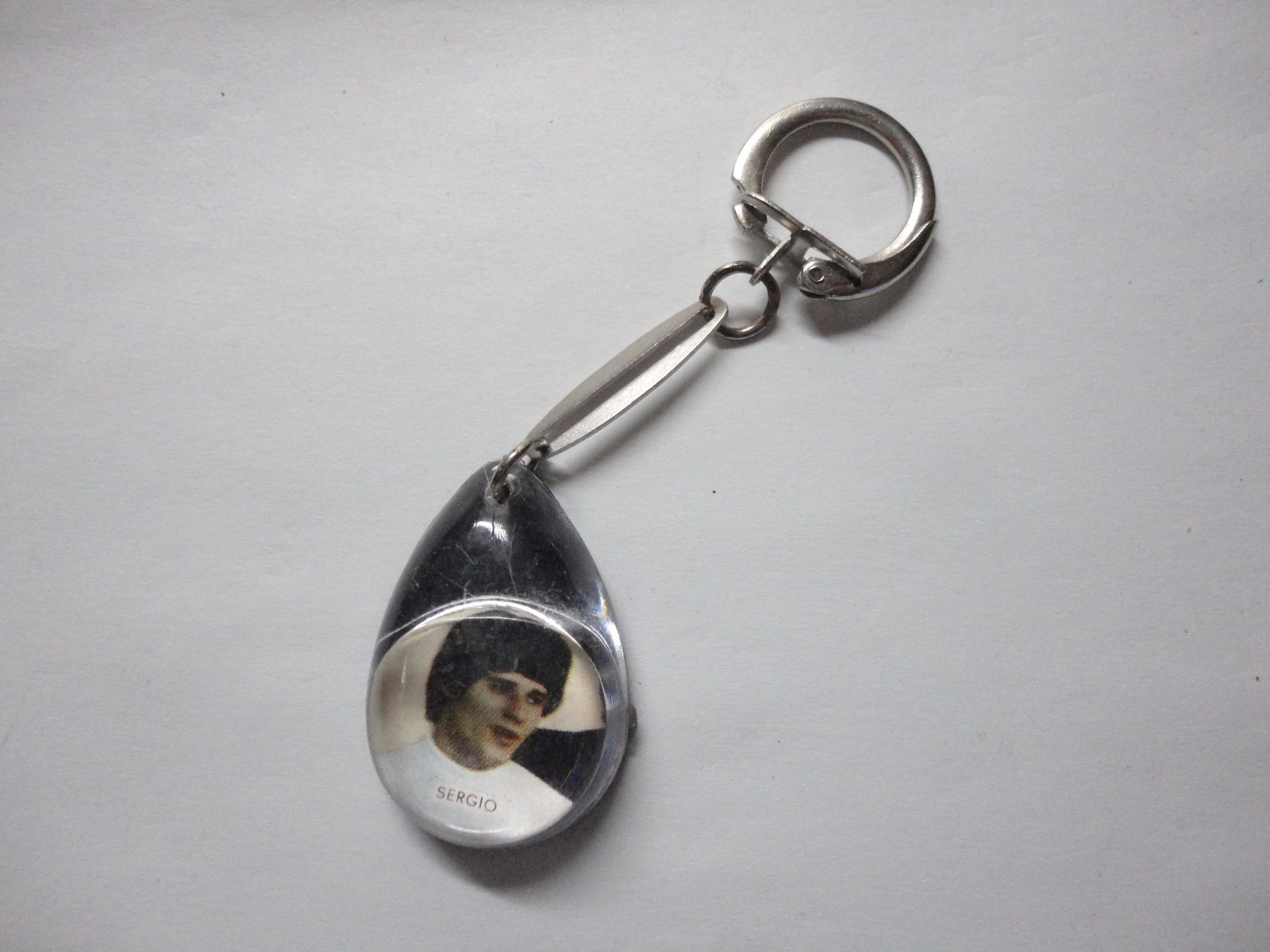 GIOVANI 1967 GADGET -Portachiavi-Key Ring a GOCCIA - NERO - SERGIO | eBay