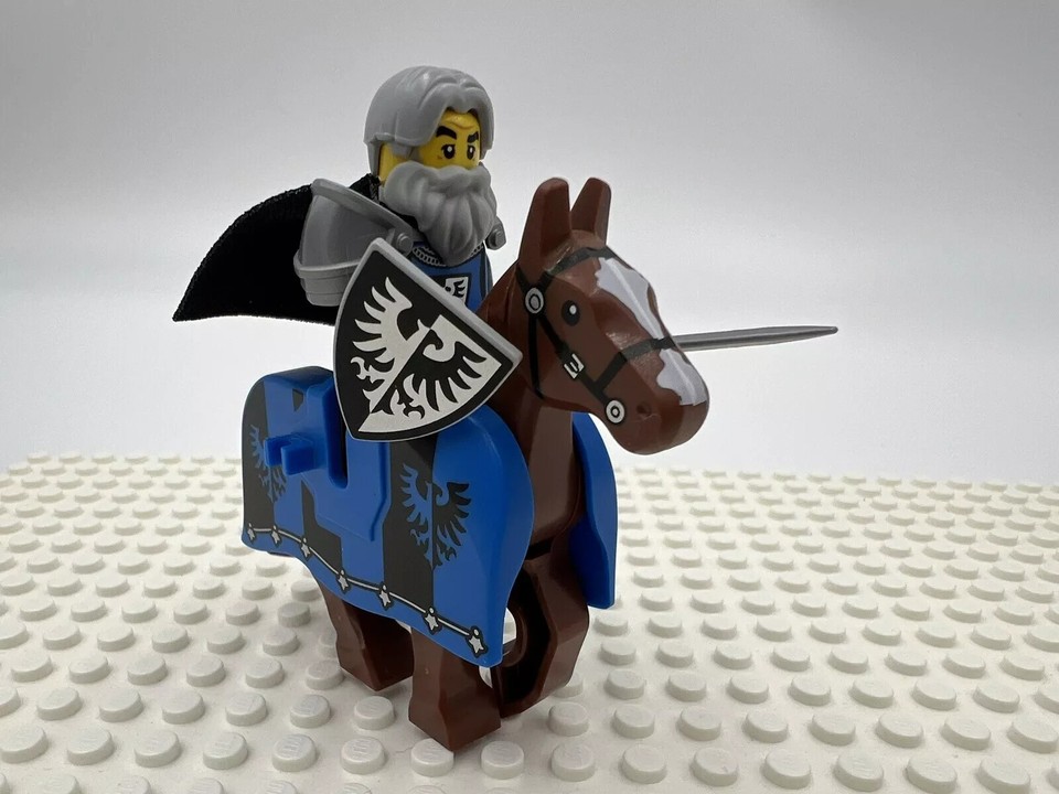 Lego Castle Army Lot Black Falcons Lion Knights Vikings Imperial ...