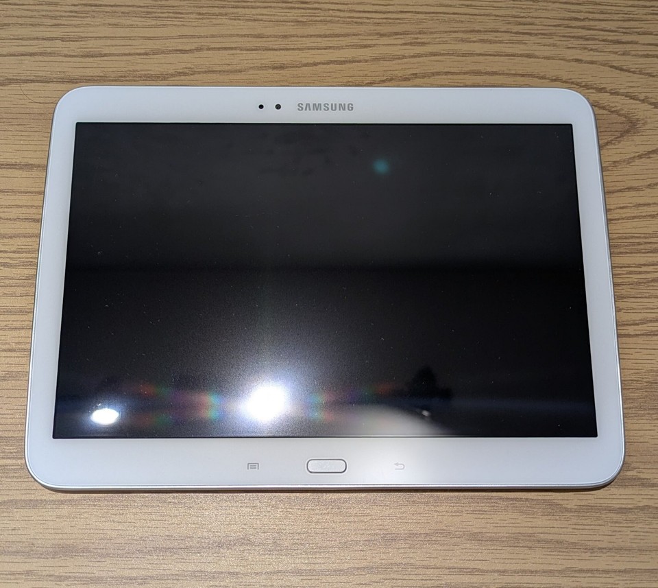Samsung Galaxy Tab 3 GT-P5210 16GB, Wi-Fi, 10.1in - White, Excellent ...