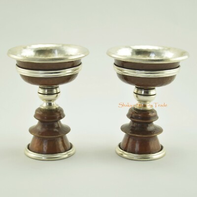 Butter Lamps Offering - Light offering in Tibetan Buddhist Monastery ...