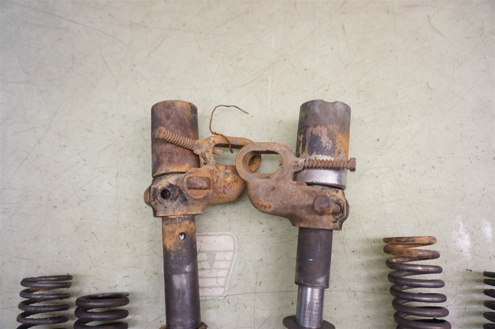 1952 BSA A10 A10R A7 Golden Flash Plunger Pre-Unit *2760 Rear Shocks | eBay