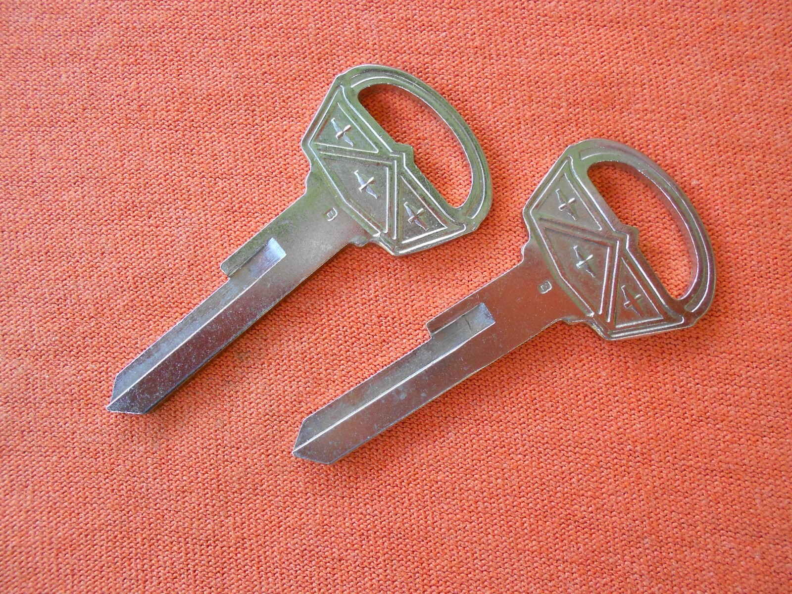 4 Ford Logo Ignition Trunk OEM Key Blanks H26 - H27 for sale online | eBay