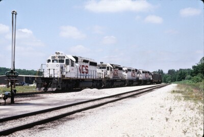 Kansas City Southern (KCS) - SD40-2 - #670 - Original 35mm Slide | eBay
