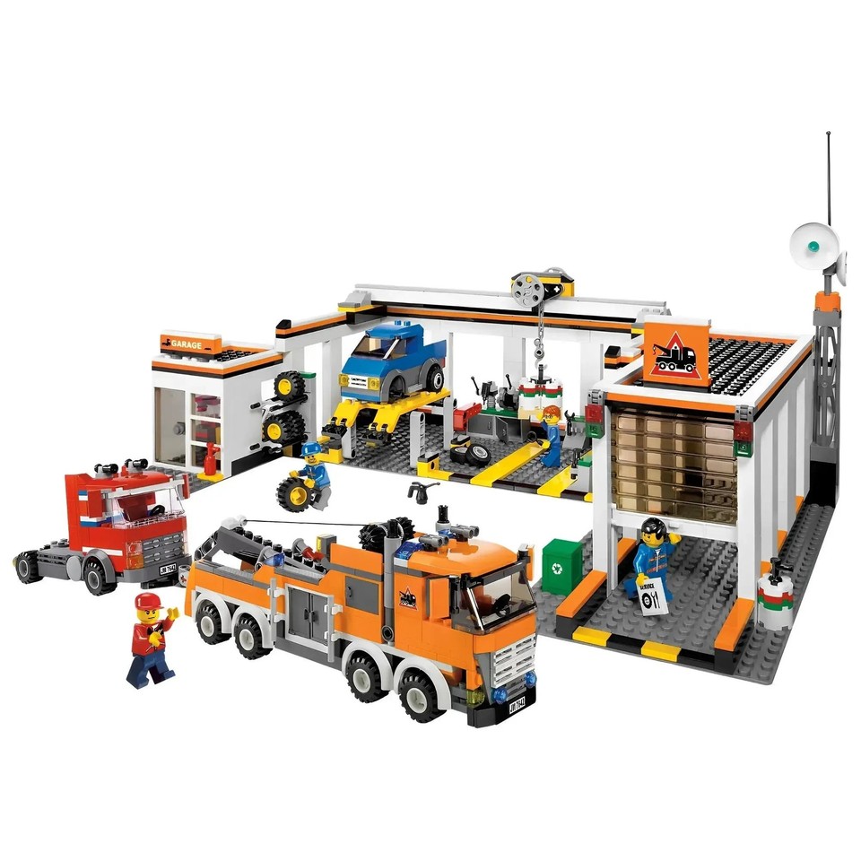 LEGO [City] - Garage Building Set - Town Series (7642) | eBay