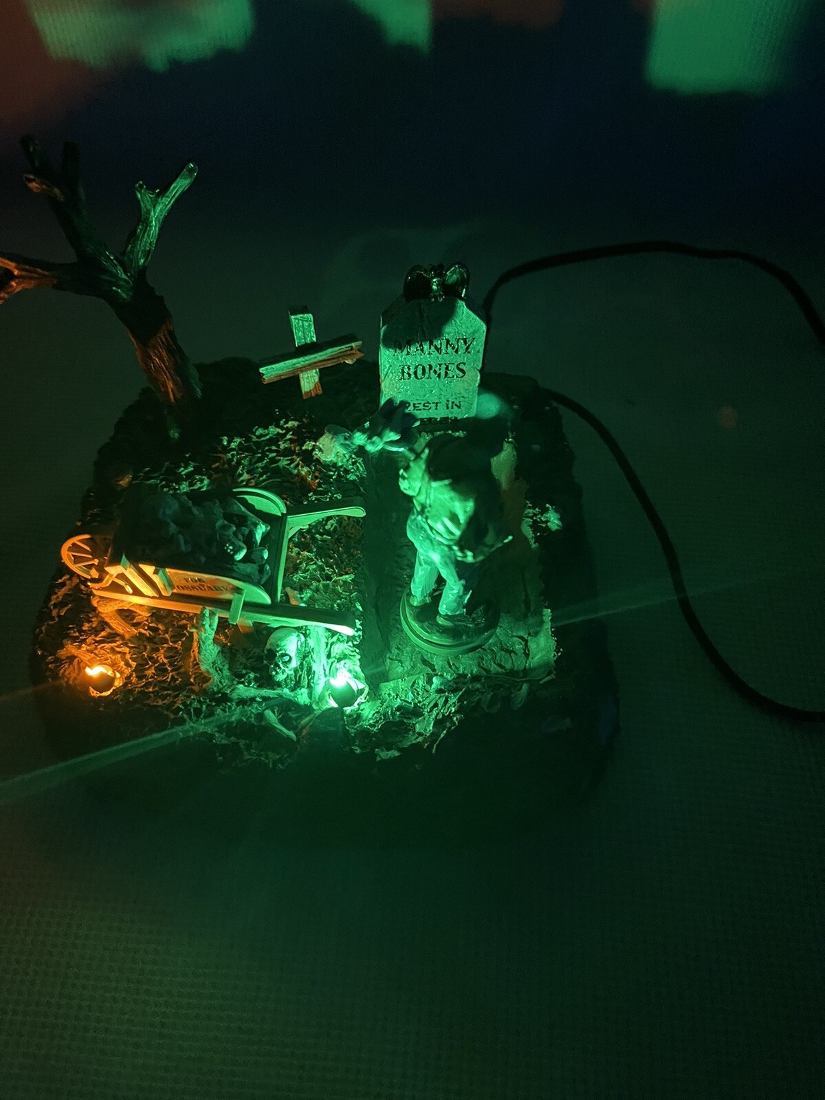 Lemax Spooky Town IGOR THE GRAVE DIGGER Manny Bones #44734 SEE Photos ...