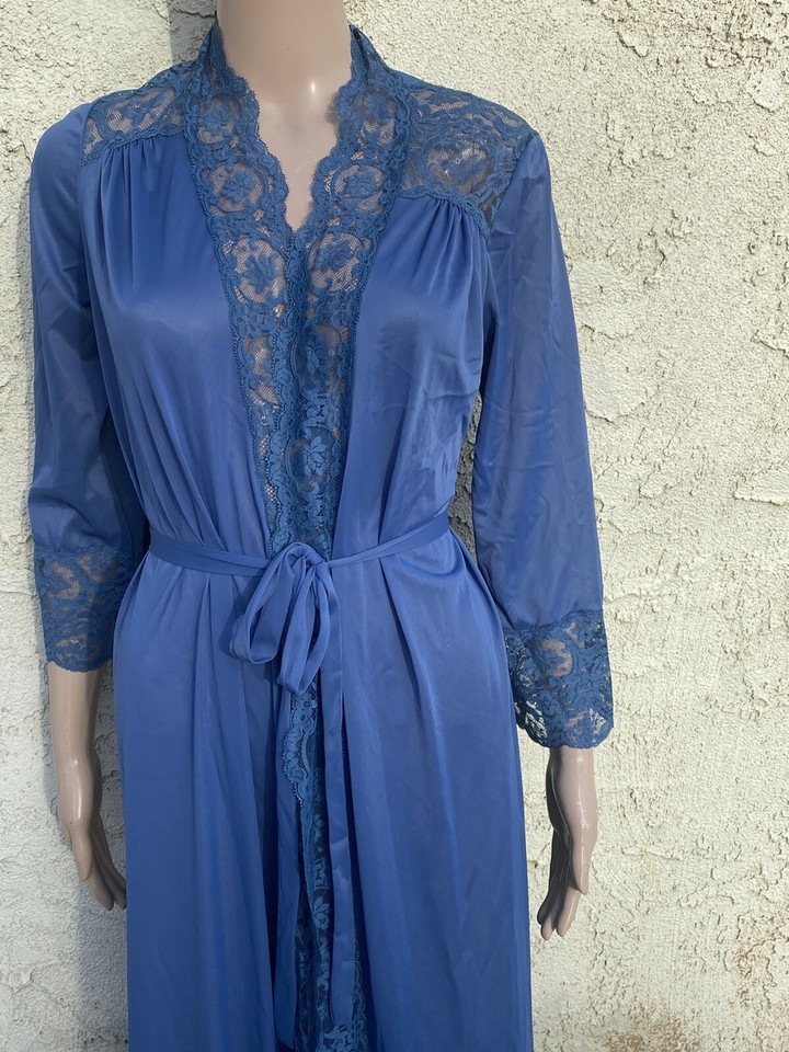 olga 9702 stunning old Hollywood bombshell robe lace detail | eBay