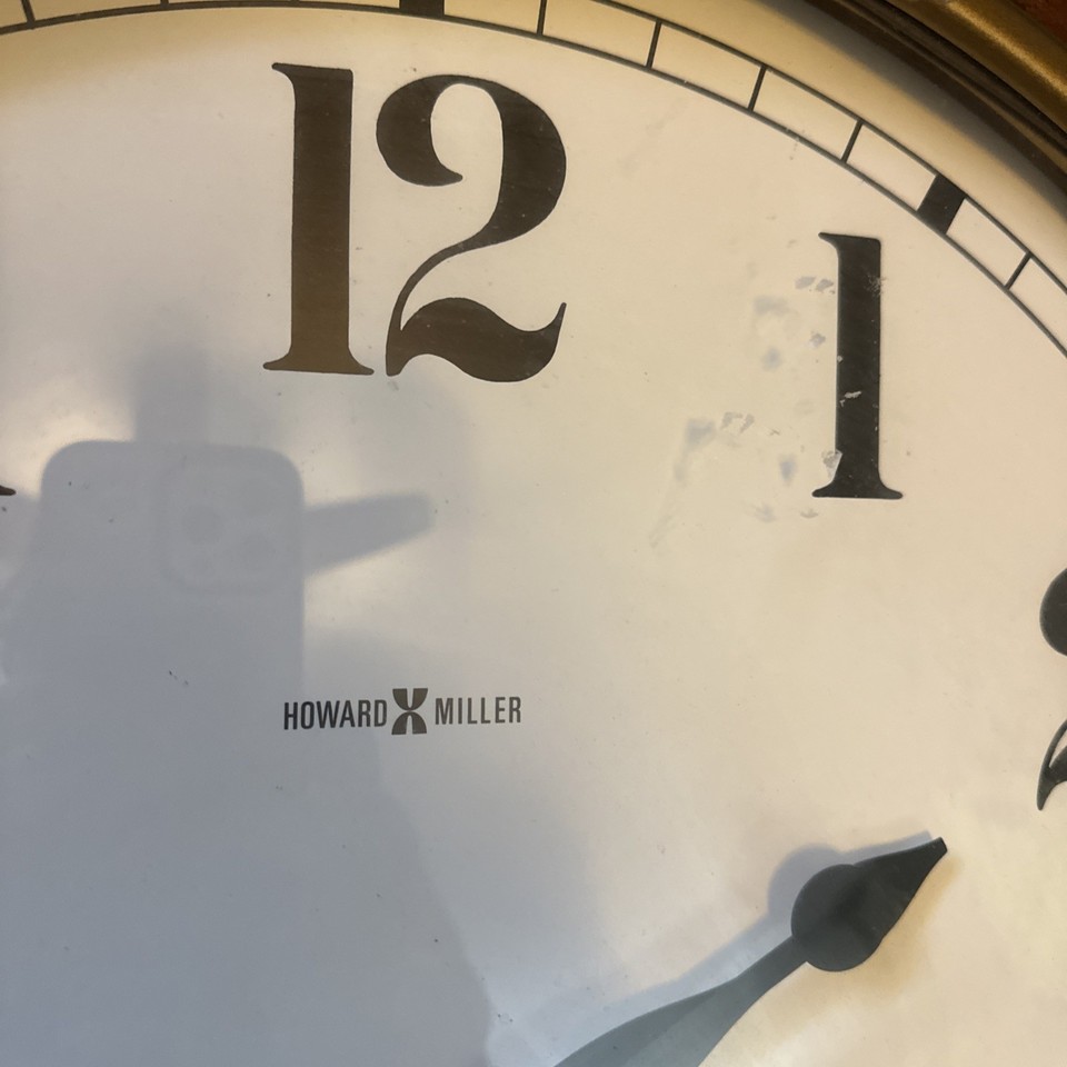 Howard Miller Round Gallery Wall Clock 622-757 26" Diameter VTG Large ...