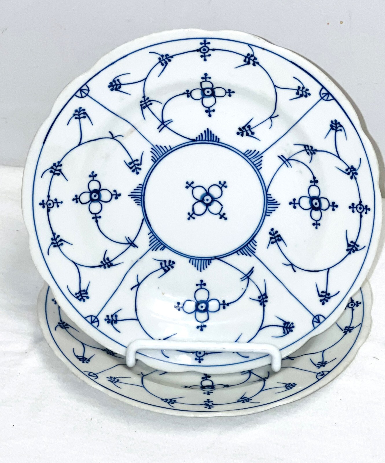 2 Winterling BAVARIA STRAWFLOWER BLUE & WHITE 6 3/4" BREAD PLATES | eBay