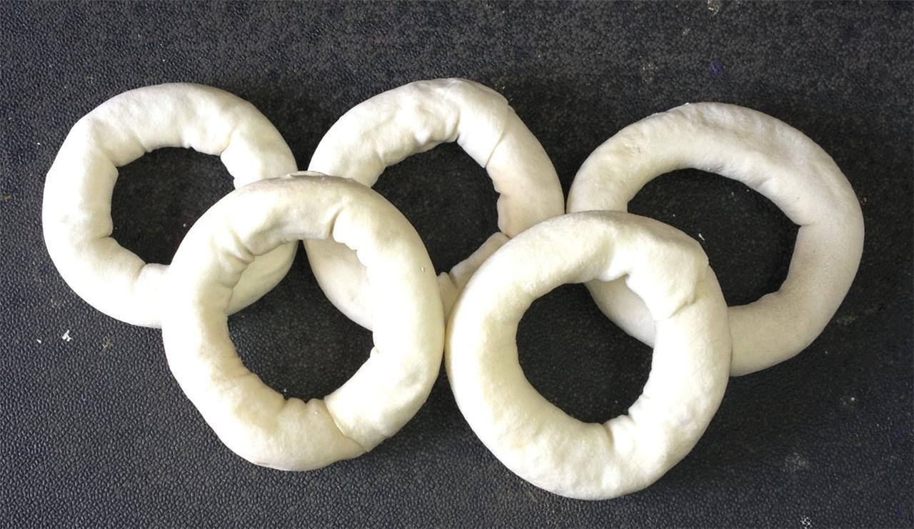 (1) ONE GIANT Rawhide DONUTS Bulk Lot NATURAL Chews Treats Bully Lennox ...