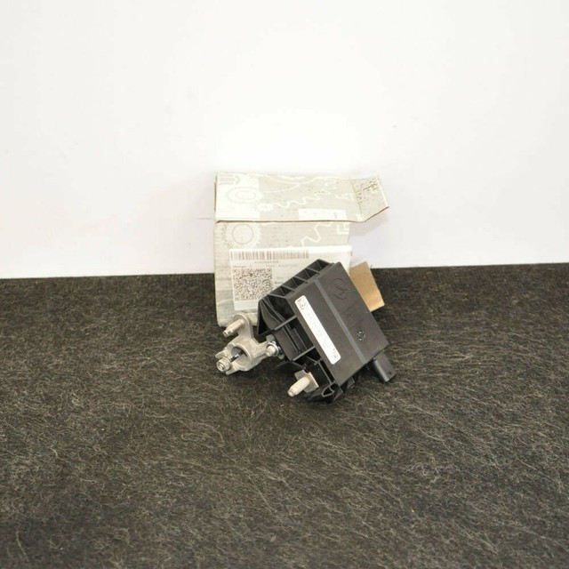 Buy B295 Mercedes-Benz Battery Tray Clamp A0009061505 1110055 OEM ...