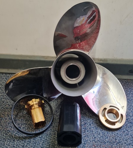 15'' Apollo Propeller Mercury Mariner 15 SPLINE 13 3/8 X 15 COUNTER ...