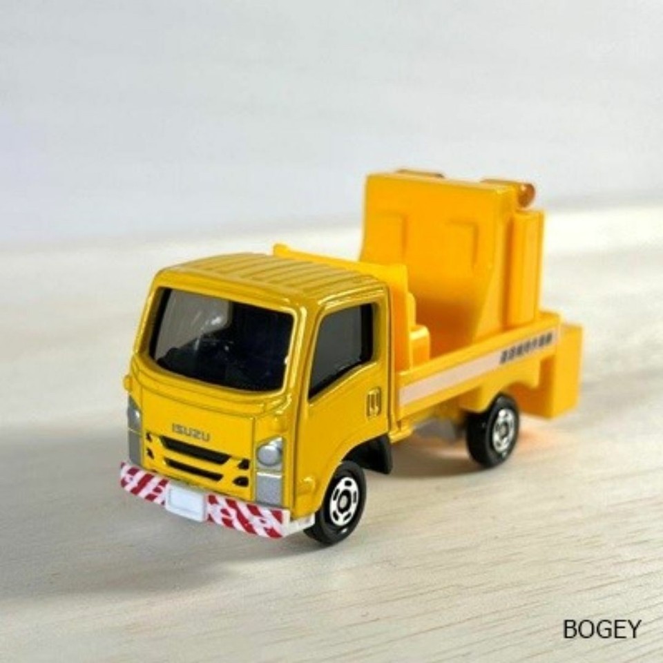 Tomica No. 26 Isuzu Elf Sign Car Tomica Series Minicar | eBay