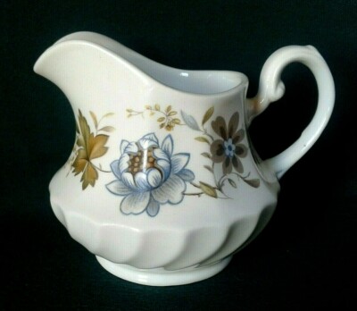 RIDGWAY ARLENE MILK JUG IRONSTONE CREAMER SWIRL DESIGN BLUE AND BROWN ...