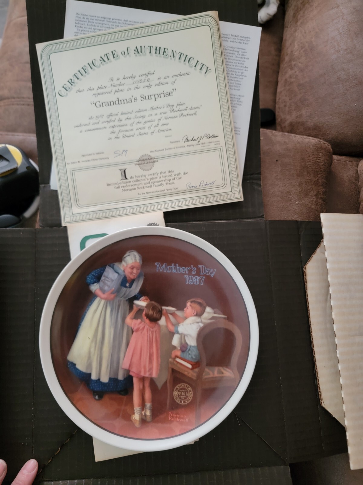 M J Hummel Collector Plate “Mother’s Day 1987 ” Plate number 6178C | eBay