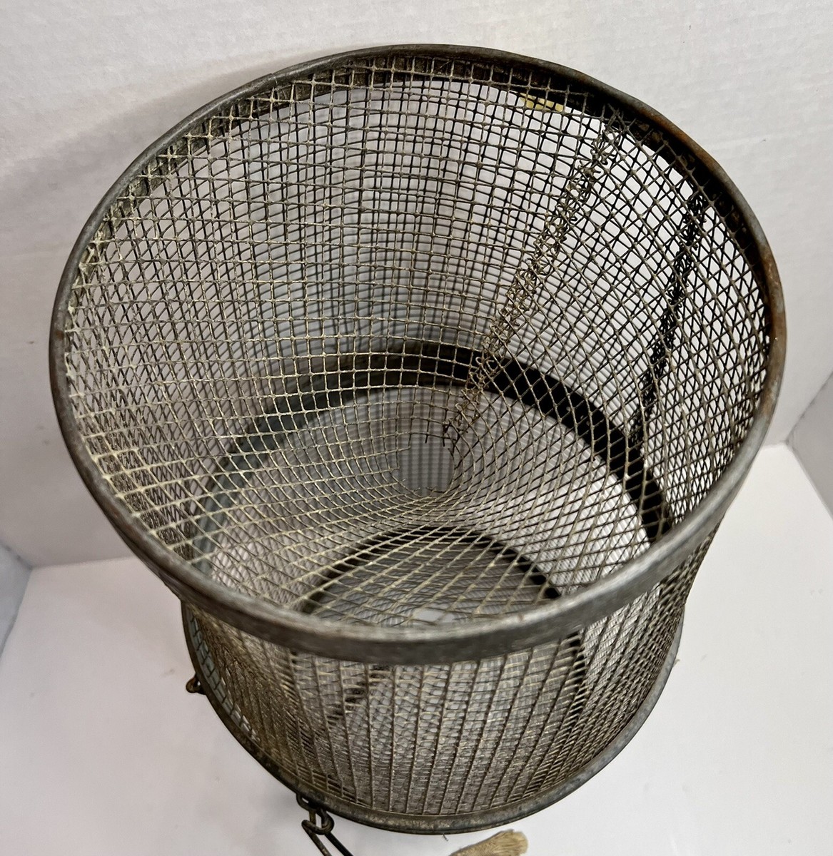 Hardware Cloth Minnow Trap