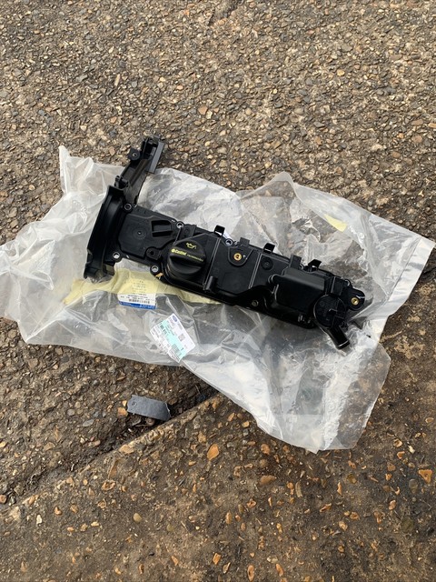2017 Ford Kuga 1.5 TDCi Diesel Engine Rocker Cam Cover M06042A153 ...