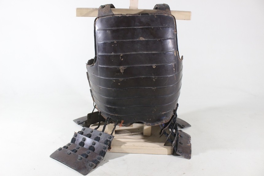 TETSU YOKOHAGI 2 PLATES DOU w/Gold Family Mon of YOROI (armor) : EDO ...