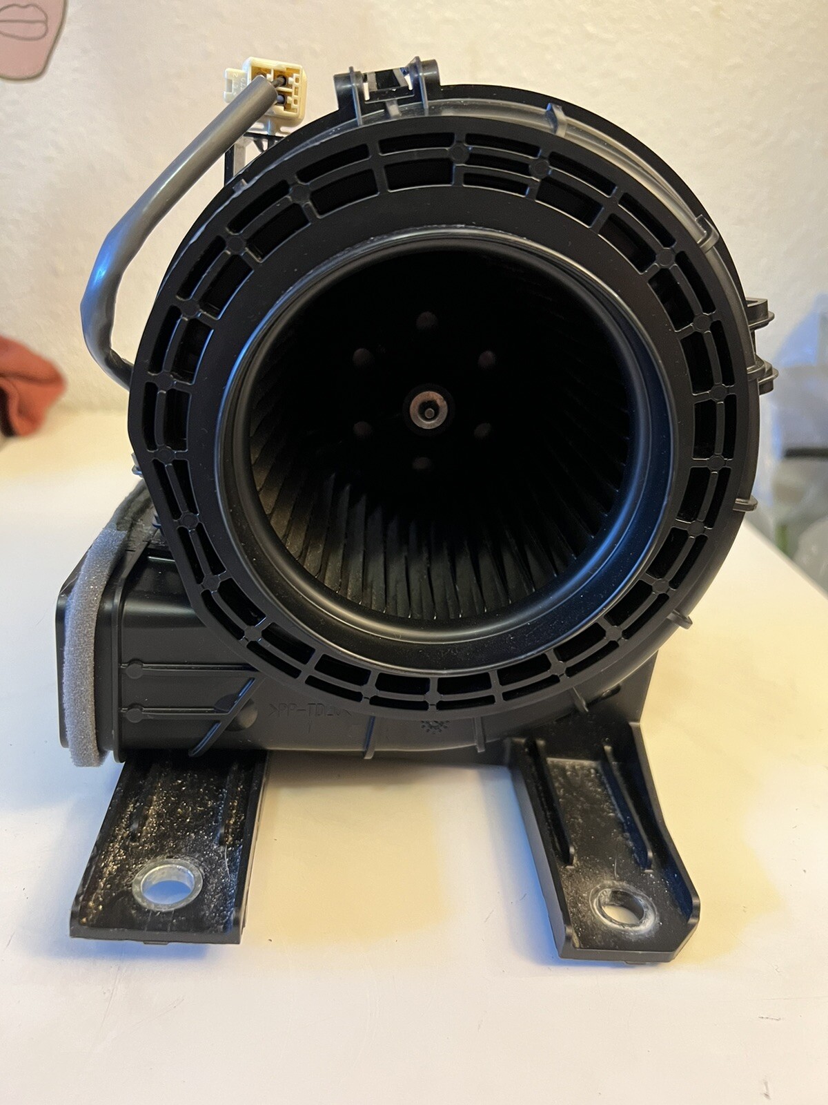 2013 - 2015 Toyota Prius C Hybrid Battery Cooling Blower Fan Motor ...