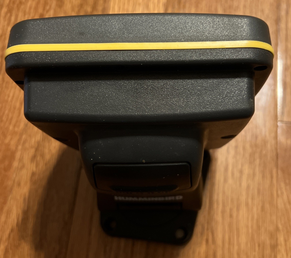 Humminbird 141c Head Unit with Adjustable Mounting Bracket Fish Finder ...