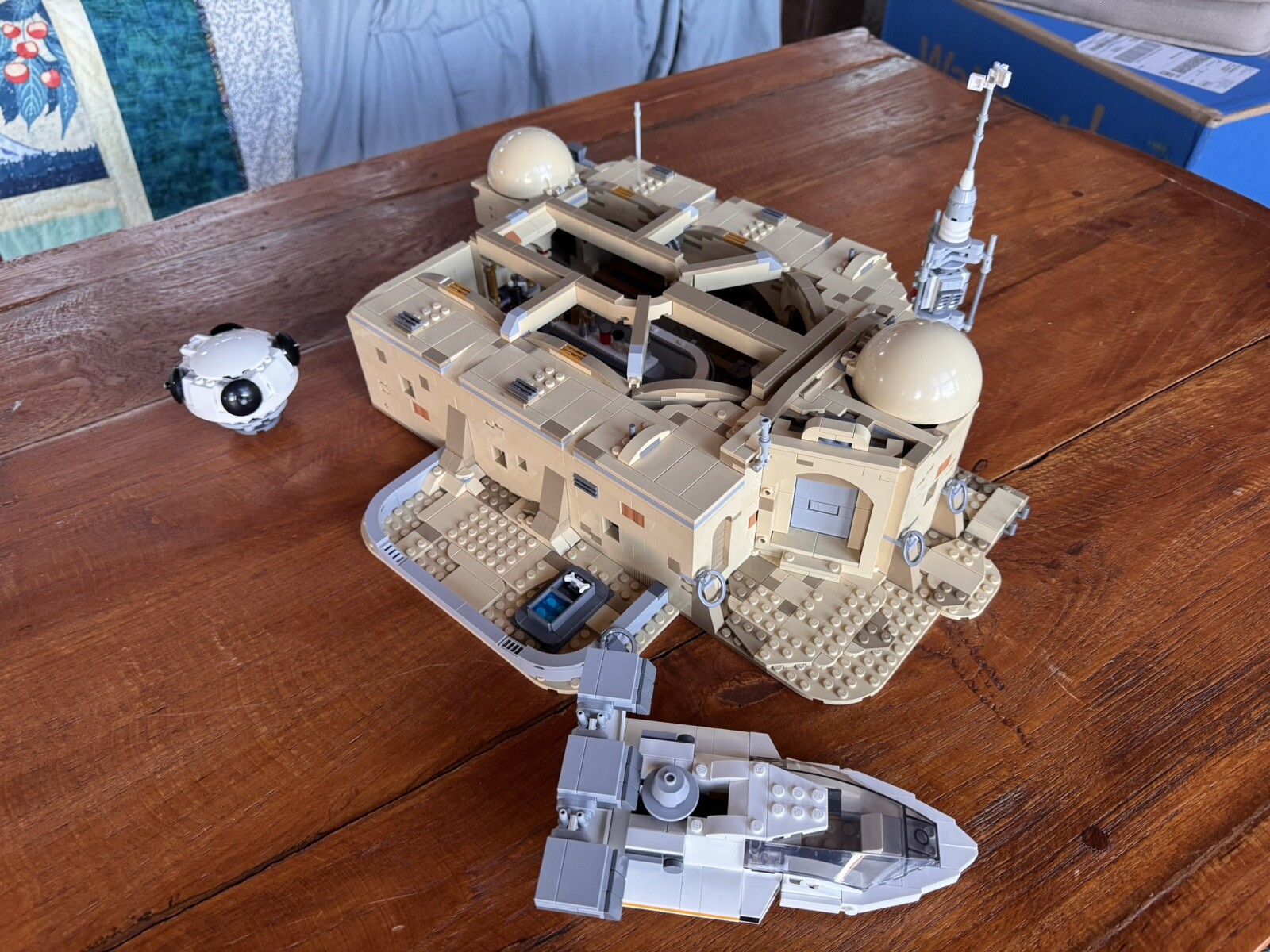 Lego Mos Eisley Cantina 75290 Complete W Instructions/box With Mini ...