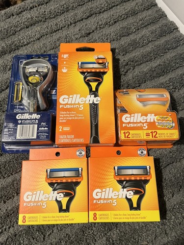 GILLETTE FUSION 5 LOT 32 CARTRIDGES 2 RAZOR HANDLES | eBay